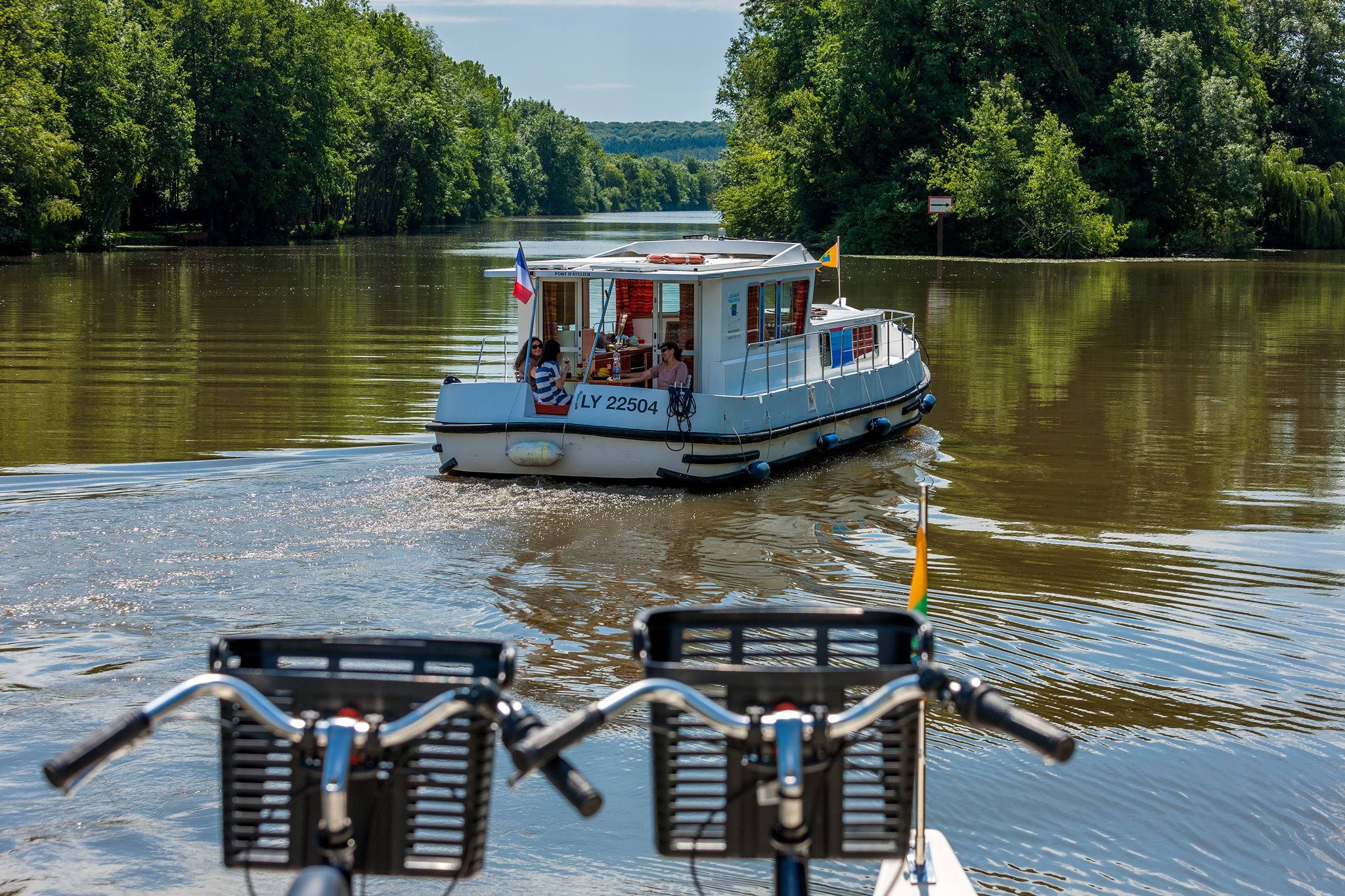 Une croisière en famille avec Locaboat - Travel Me Happy - Blog voyage